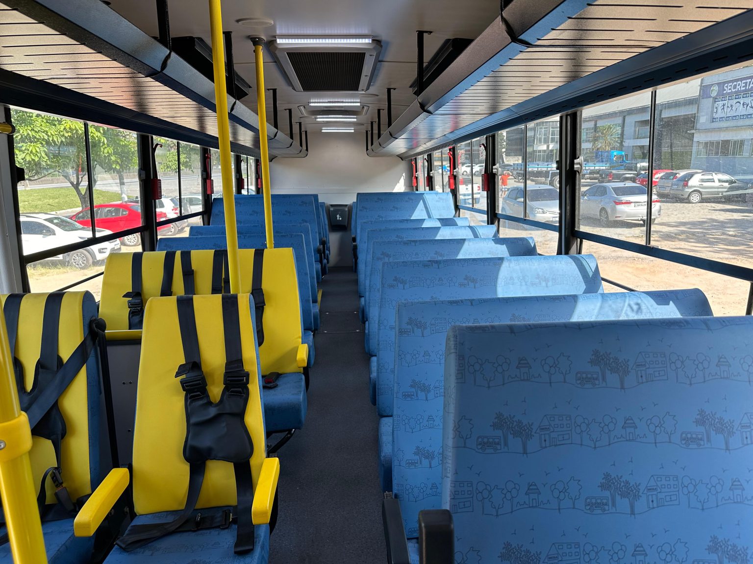 Rio Bonito recebe novo ônibus para o transporte escolar - Jornal Folha ...